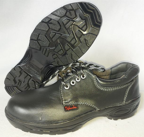 Buy Defender DSS LEMON Leather Safety Shoes Black online at best rates ...