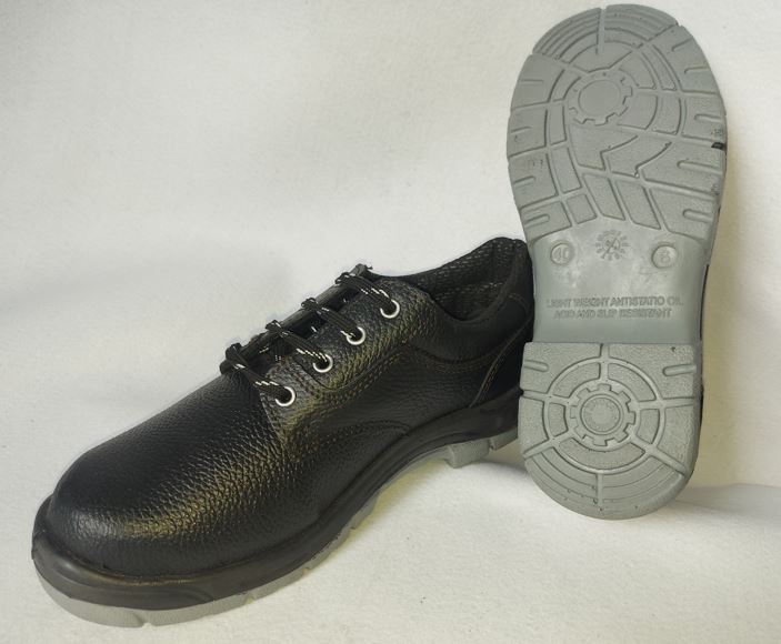 Buy Defender Defender MAX Leather Type 2 Collar Toe Safety Shoes Black ...