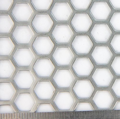 Buy Indomesh 2 mm Aluminium Perforated Sheet 0.5 mm Hexagonal 1219.2 x ...