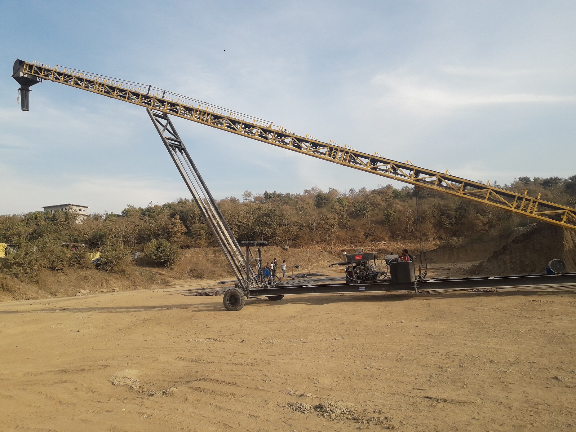 Buy ELEPHANT Mobile Concrete Placer EMCP-106 4W 80-90 Cum/Hr online at ...