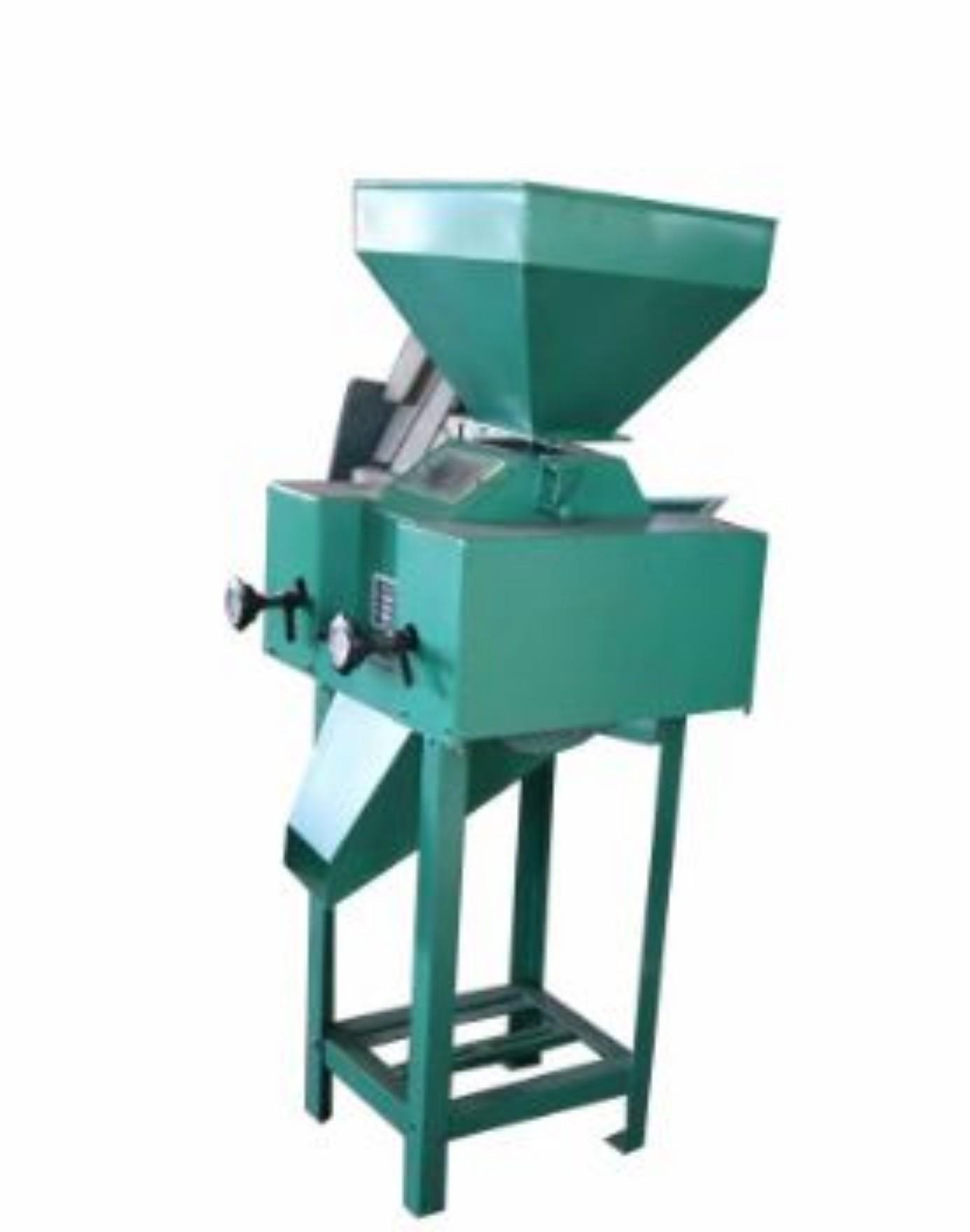 Buy SK 7.5 hp Semi Automatic Mixer Atta Chakki Machine SK-2 40 kg/hr ...
